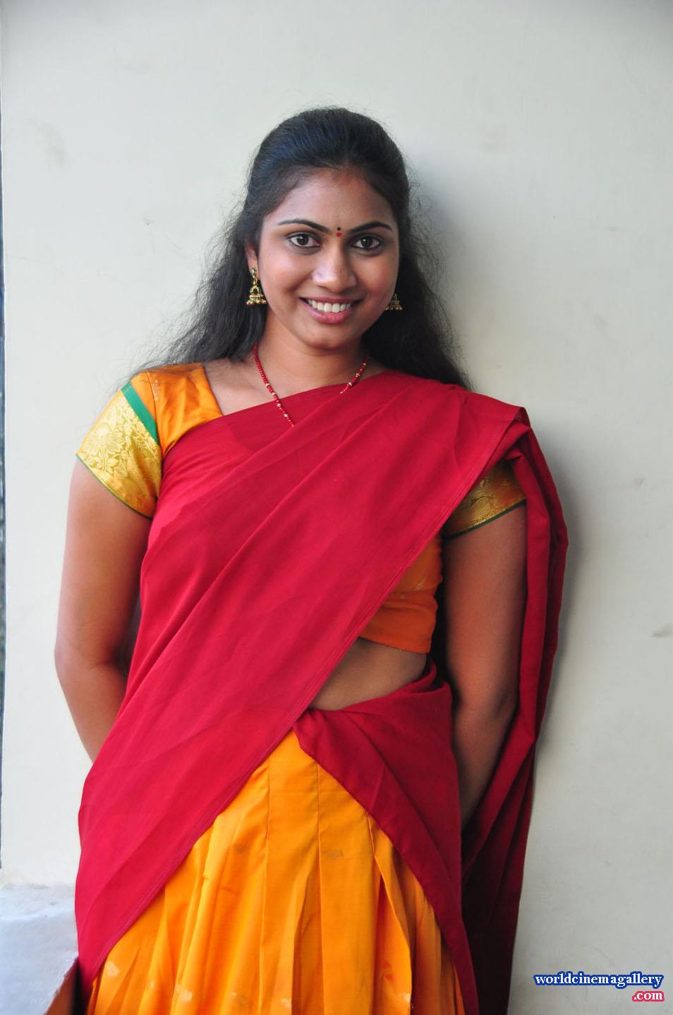 Siri Sri maa voollo osari em jarigindante movie Hot Red stills