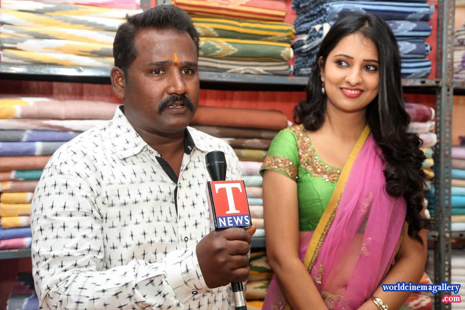Nikitha Bisht Launches pochampally ikat art mela nizampet