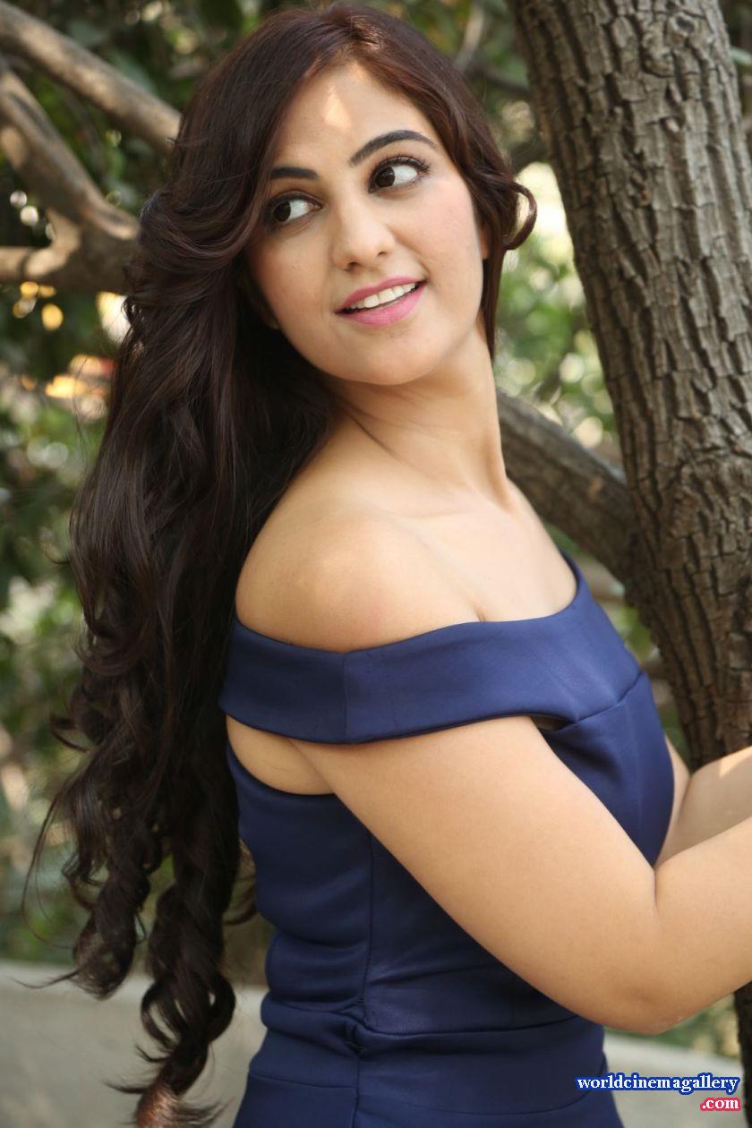 Harshika Singh hot stills