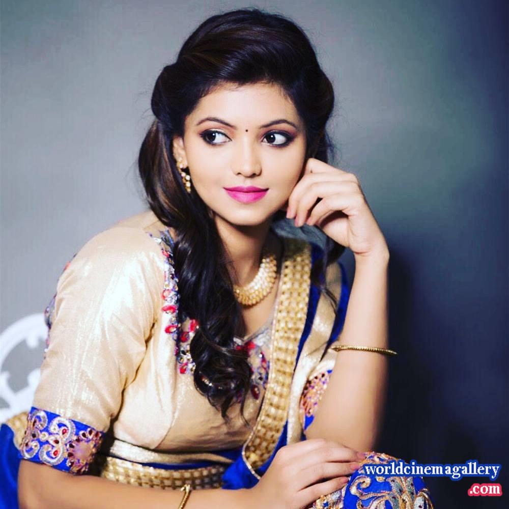 Athulya Ravi Latest Stills