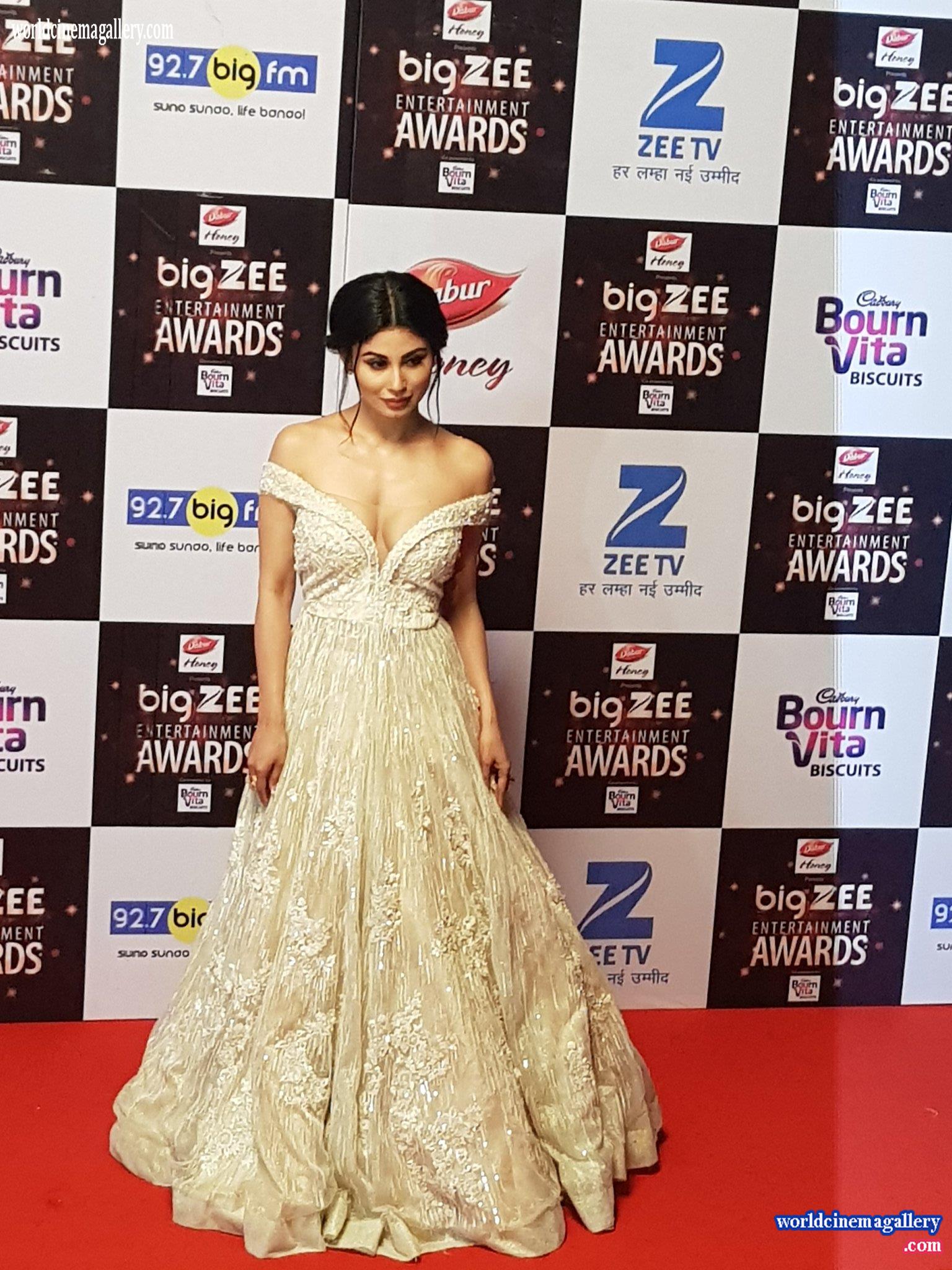 Nagini Mouni Roy