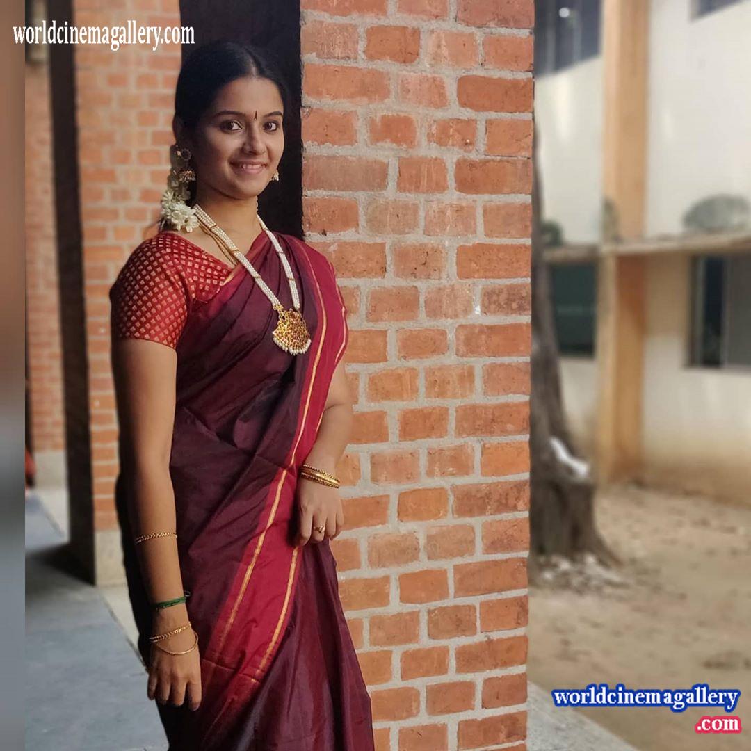 Hari Priya Isai Sun TV Kanmani Serial Actress